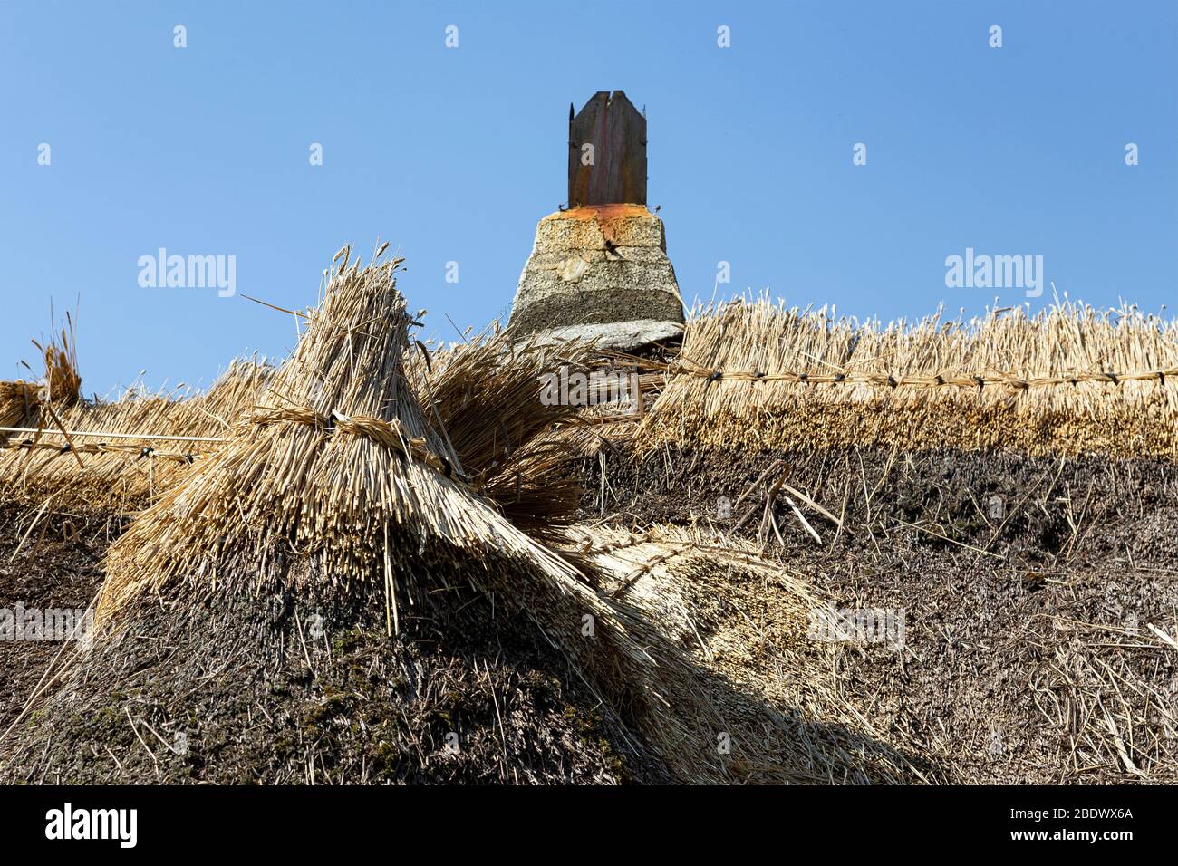 Thatched Roof, Rooftop, Repairing, Farm, Construction Industry, Working ...