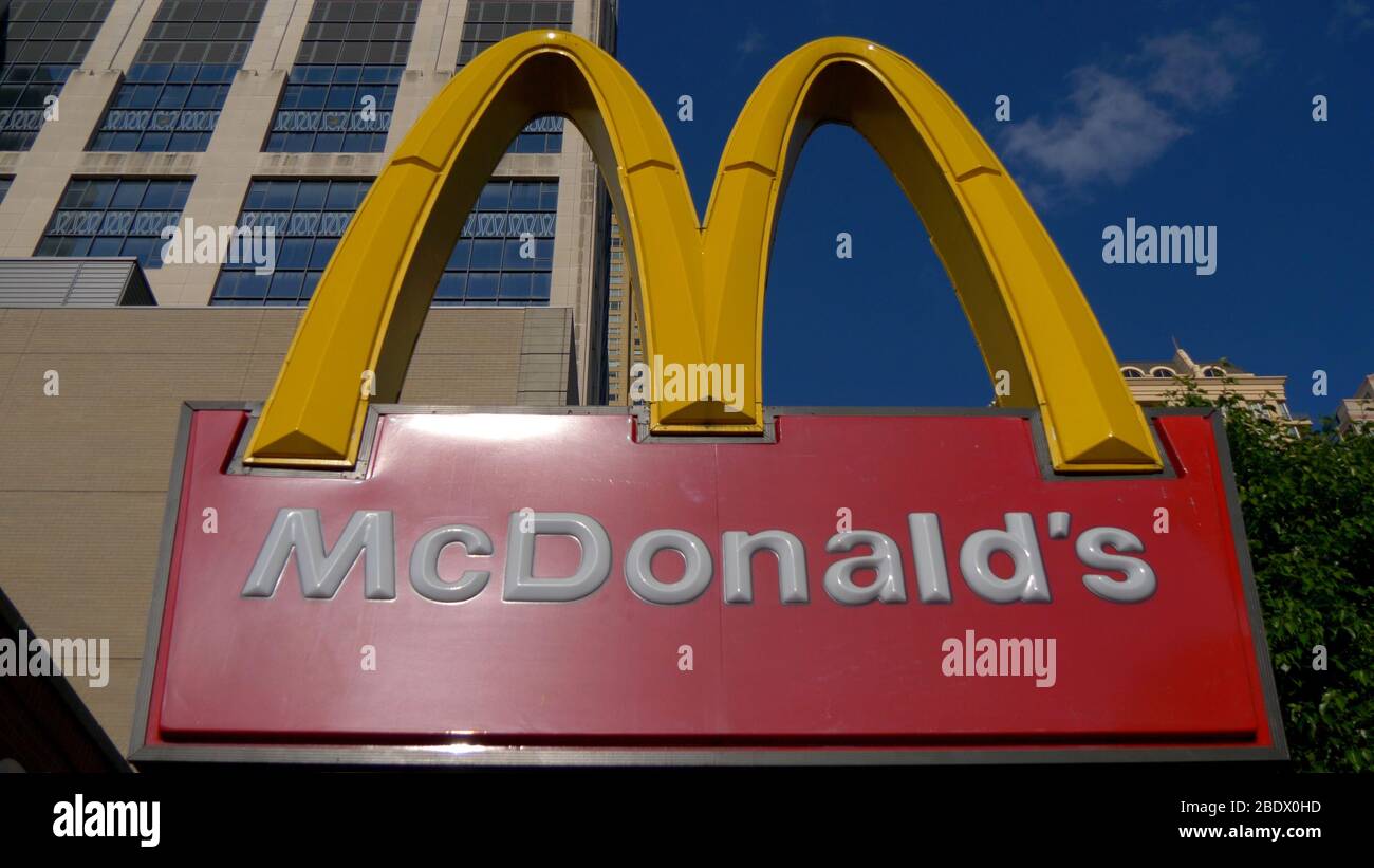 Mc Donalds sign in Chicago - CHICAGO. UNITED STATES - JUNE 11, 2019 ...