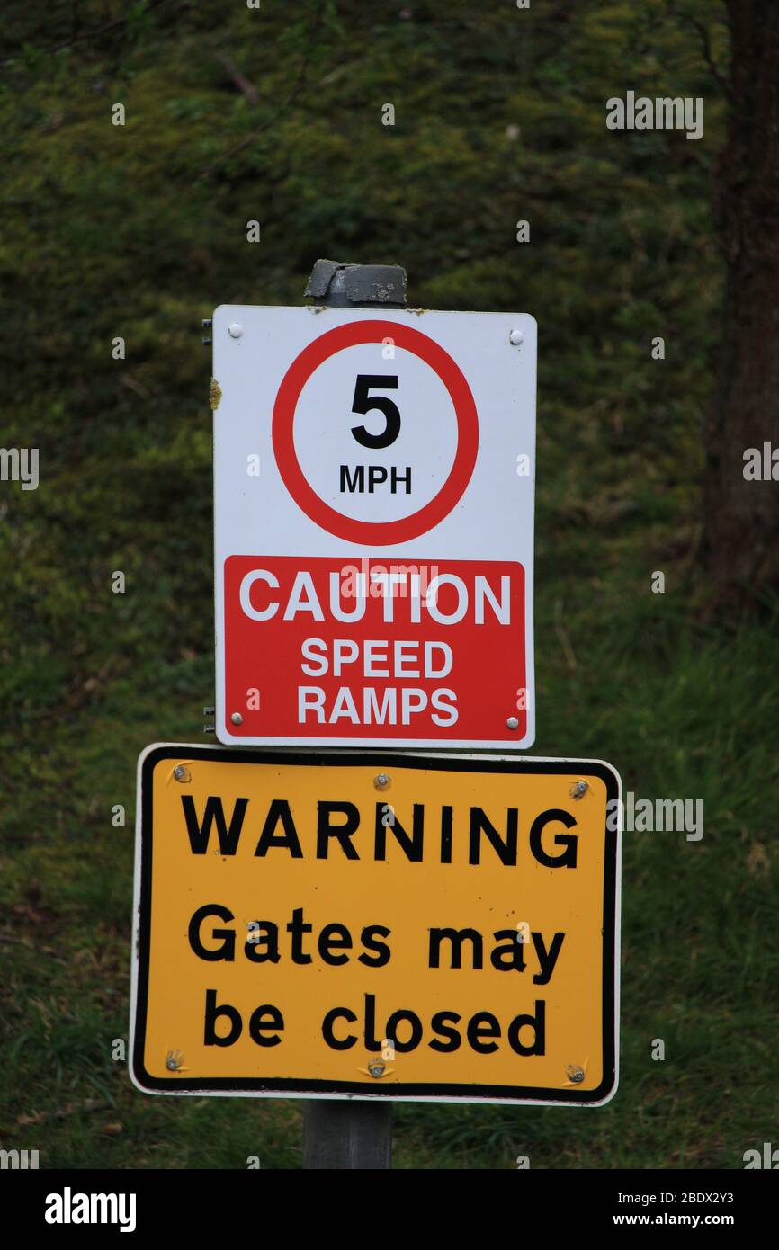 Warning gates may be closed signpost hi-res stock photography and ...