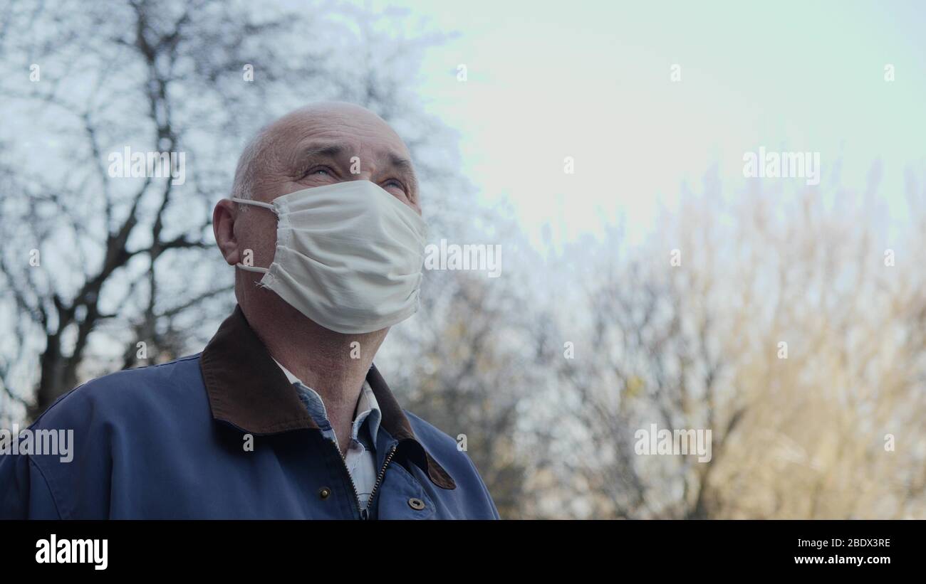 Elderly man copy space hi-res stock photography and images - Alamy