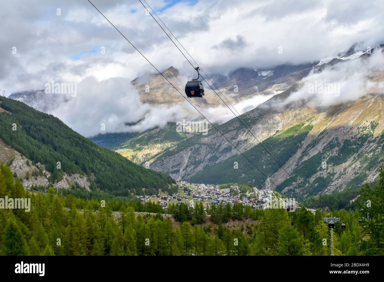 Saas Fee, Switzerland - September 25, 2019: Cable car Spielboden ...