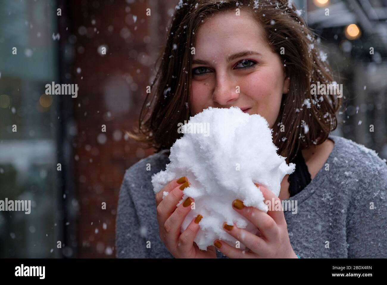 Snow brain freeze hi-res stock photography and images - Alamy