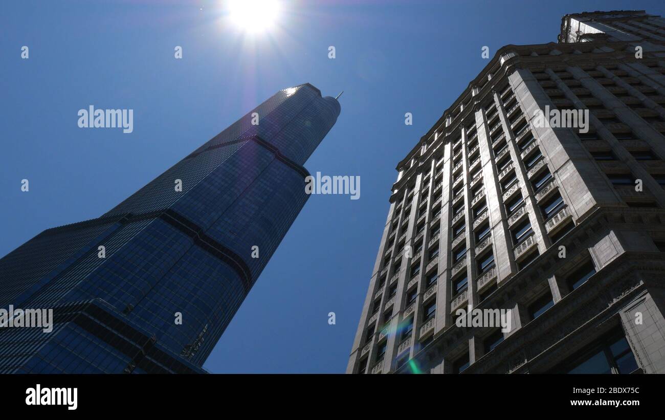 The High rise buildings of Chicago downtown - CHICAGO, UNITED STATES ...