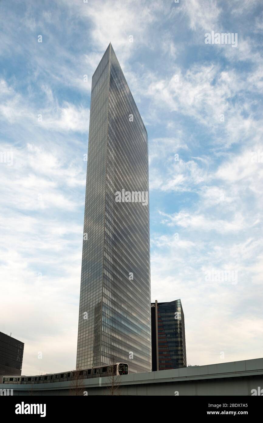 Dentsu headquarters building hi-res stock photography and images - Alamy