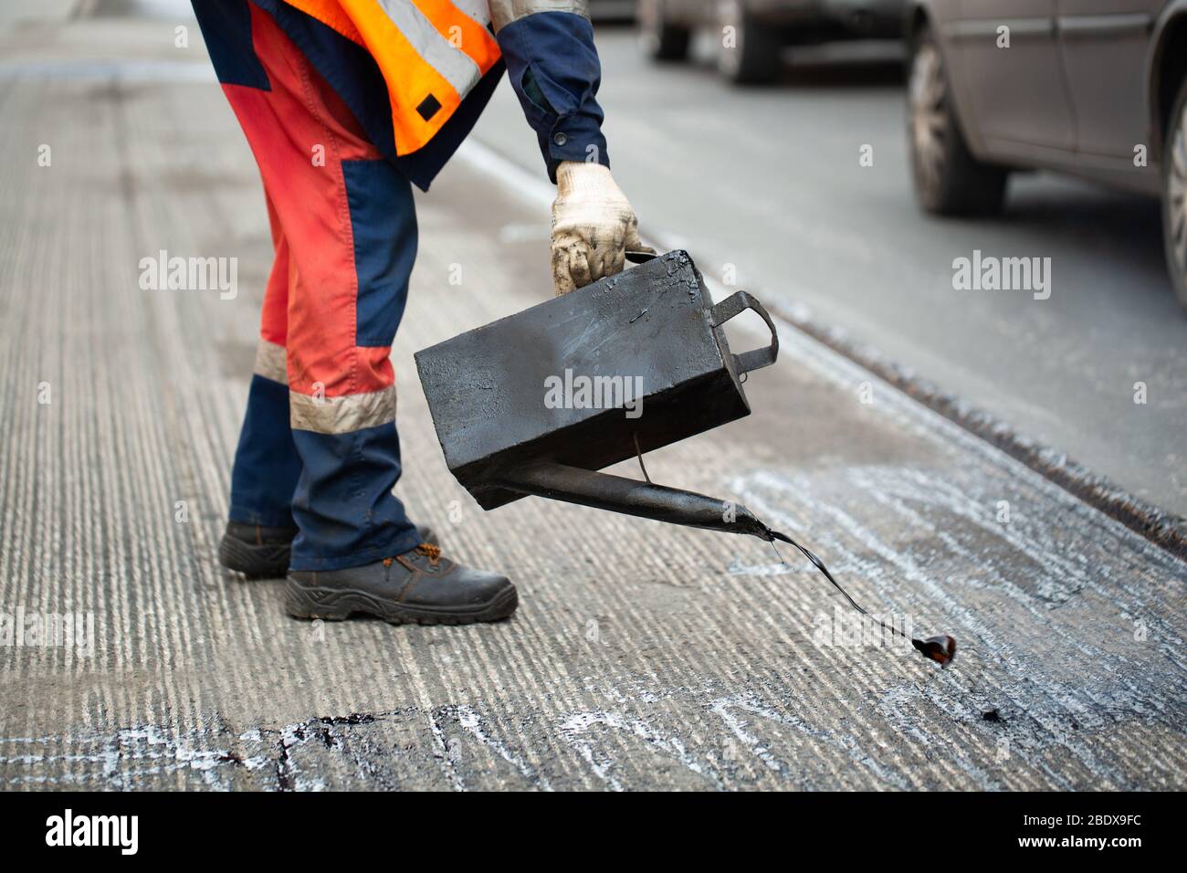 Bitumen Molten High Resolution Stock Photography and Images - Alamy
