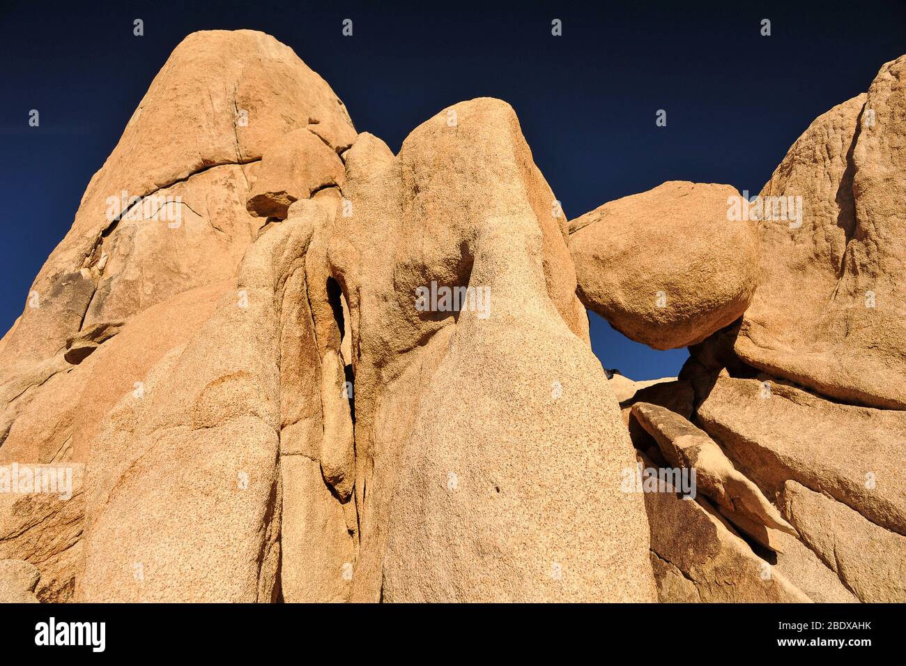 Fault outcrop california hi-res stock photography and images - Alamy