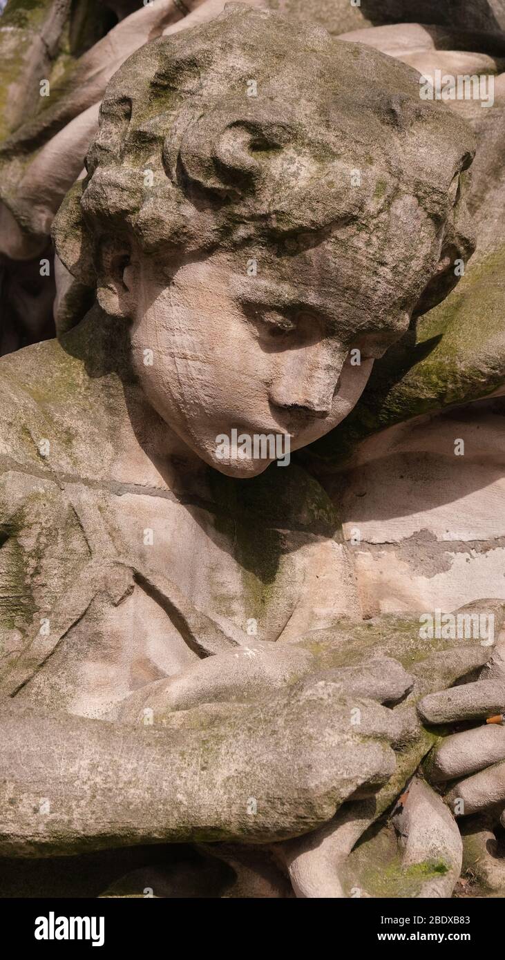 Statue of La Ville de Lyon Stock Photo - Alamy