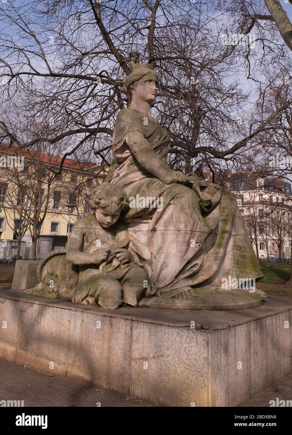 Statue of La Ville de Lyon Stock Photo - Alamy