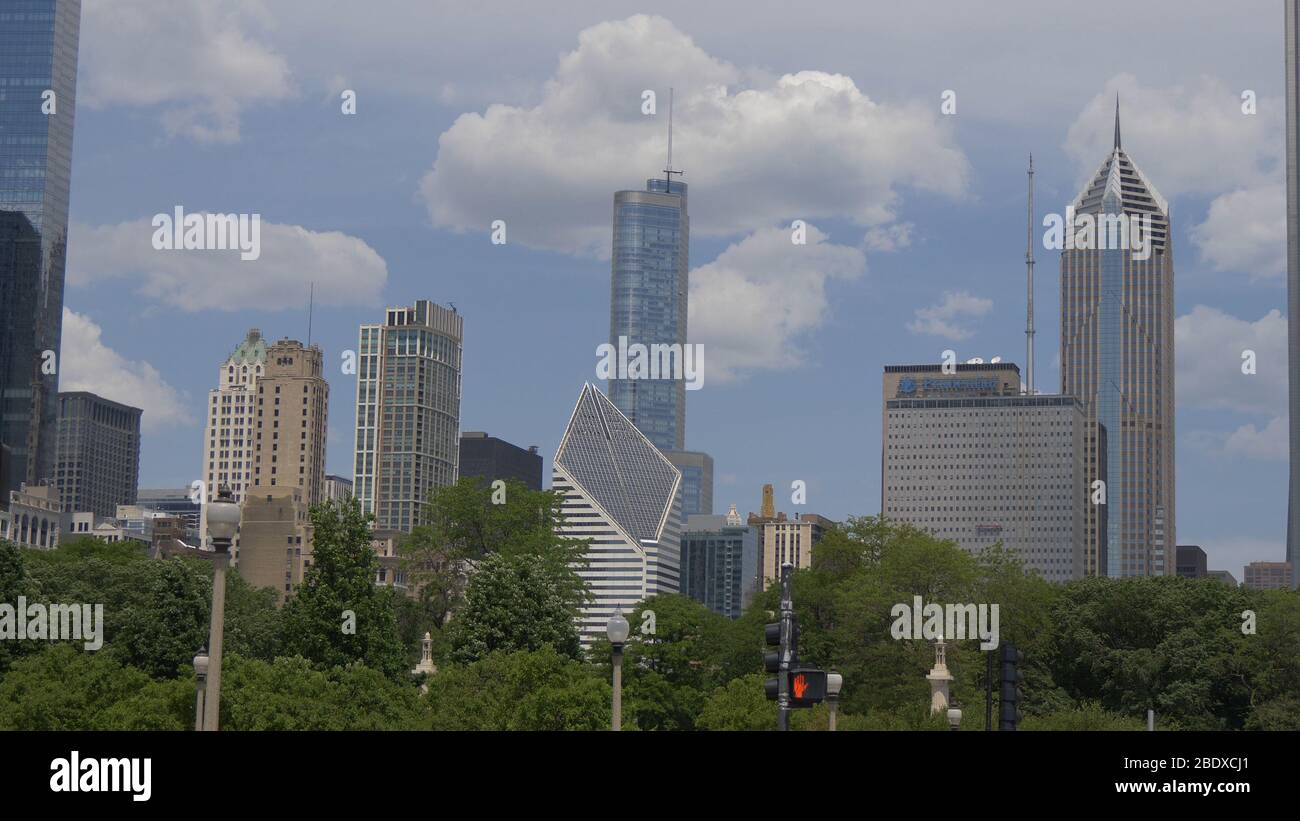 The iconic buildings of the Chicago skyline - CHICAGO. UNITED STATES ...