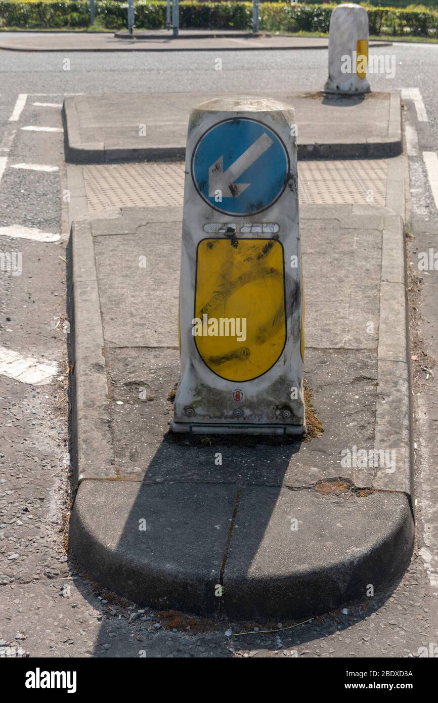 Direction road signs arrows on hi-res stock photography and images - Alamy