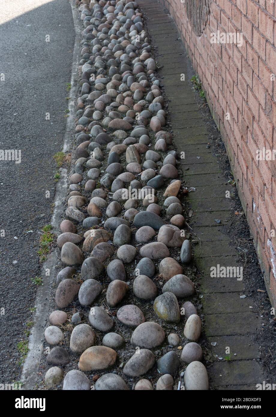 Concrete with small stones hi-res stock photography and images - Alamy
