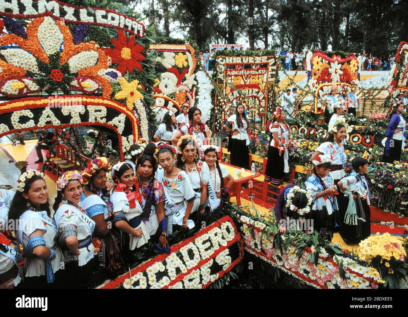 Float parade mexico hi-res stock photography and images - Alamy
