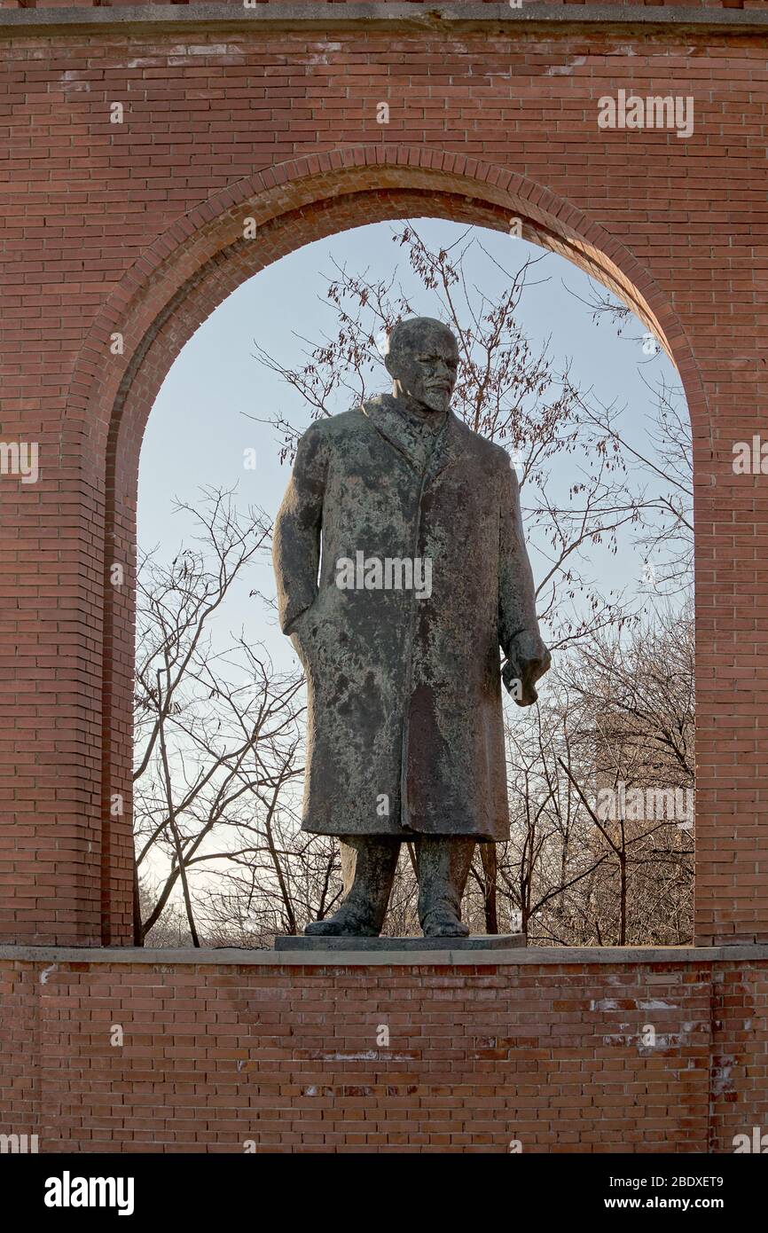 Lenin statue park budapest hungary hi-res stock photography and images ...