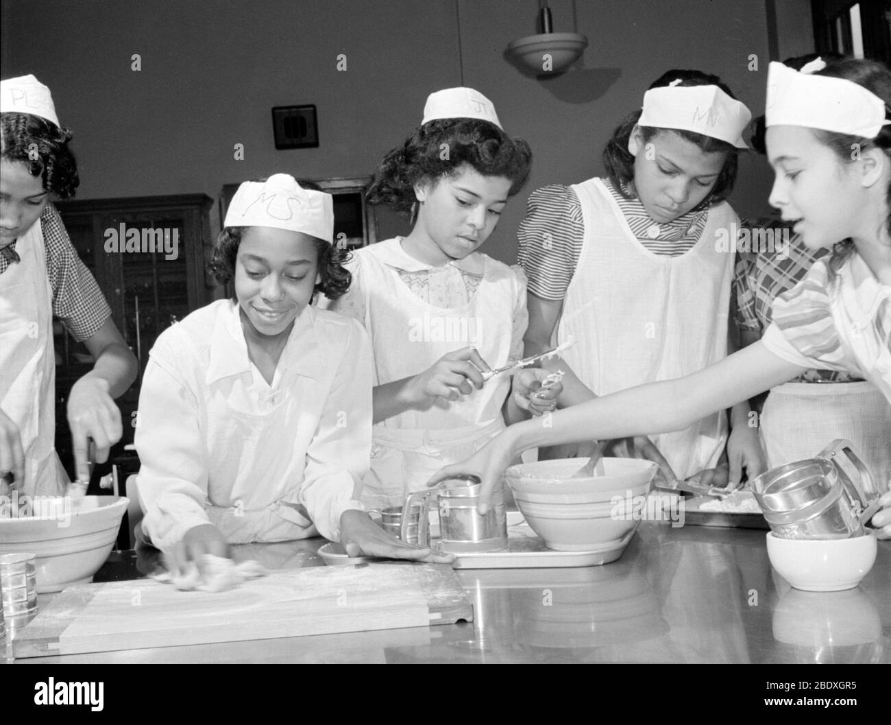 Cooking class at home Black and White Stock Photos & Images - Alamy