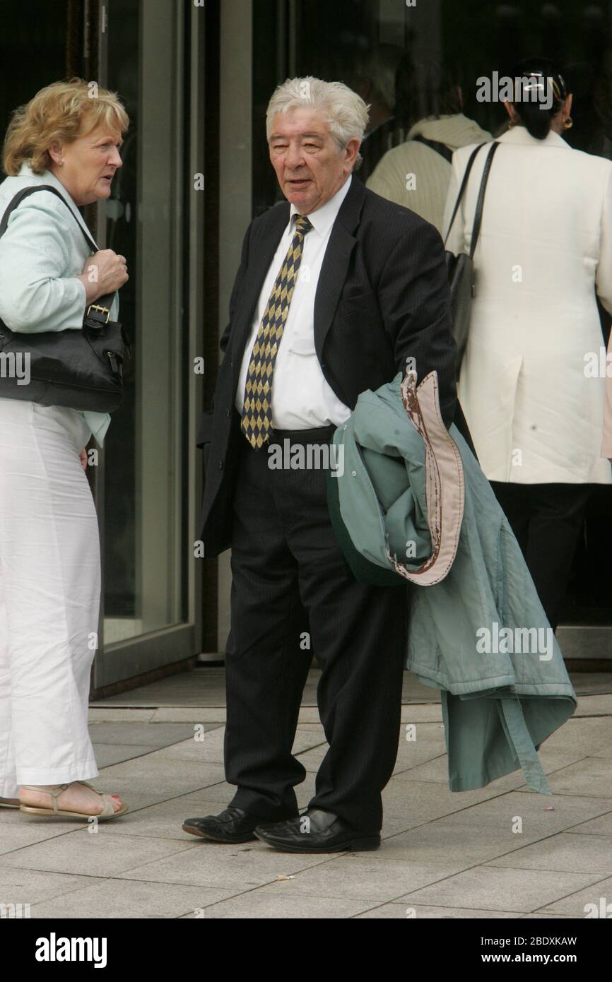 In the omagh bomb explosion hi-res stock photography and images - Alamy