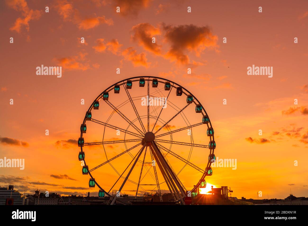 Big wheel at sunset hi-res stock photography and images - Alamy