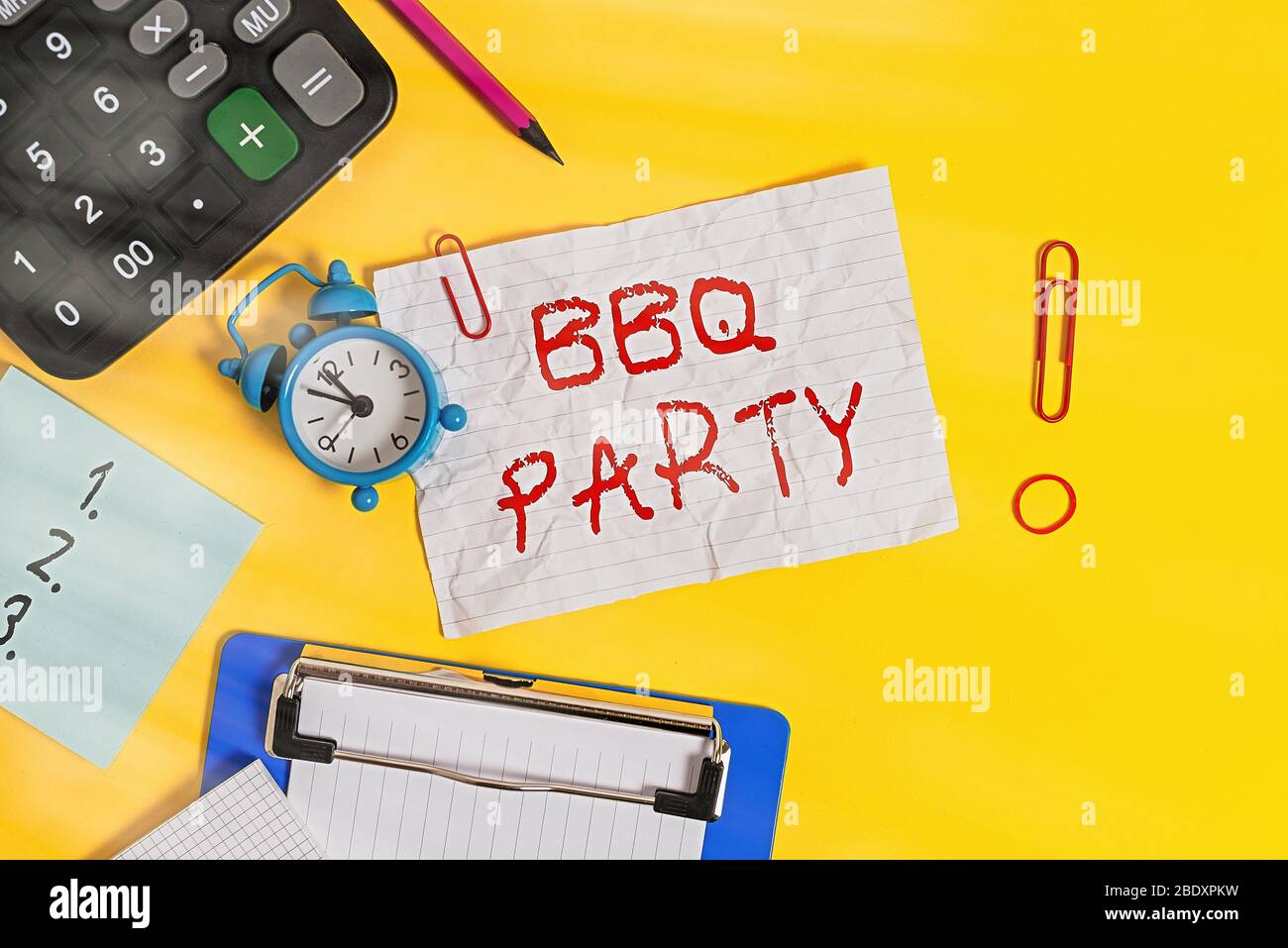 Crushed charcoal hi-res stock photography and images - Alamy