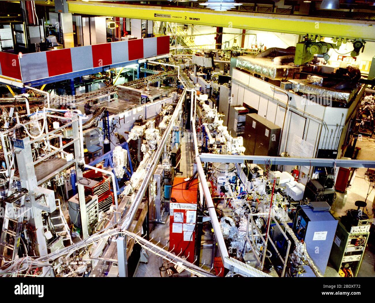 Superconducting magnets hi-res stock photography and images - Alamy
