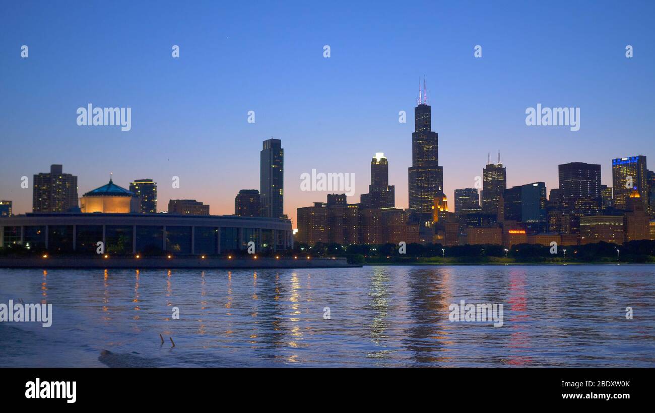 Chicago Skyline with Willis Tower - CHICAGO. UNITED STATES - JUNE 11 ...