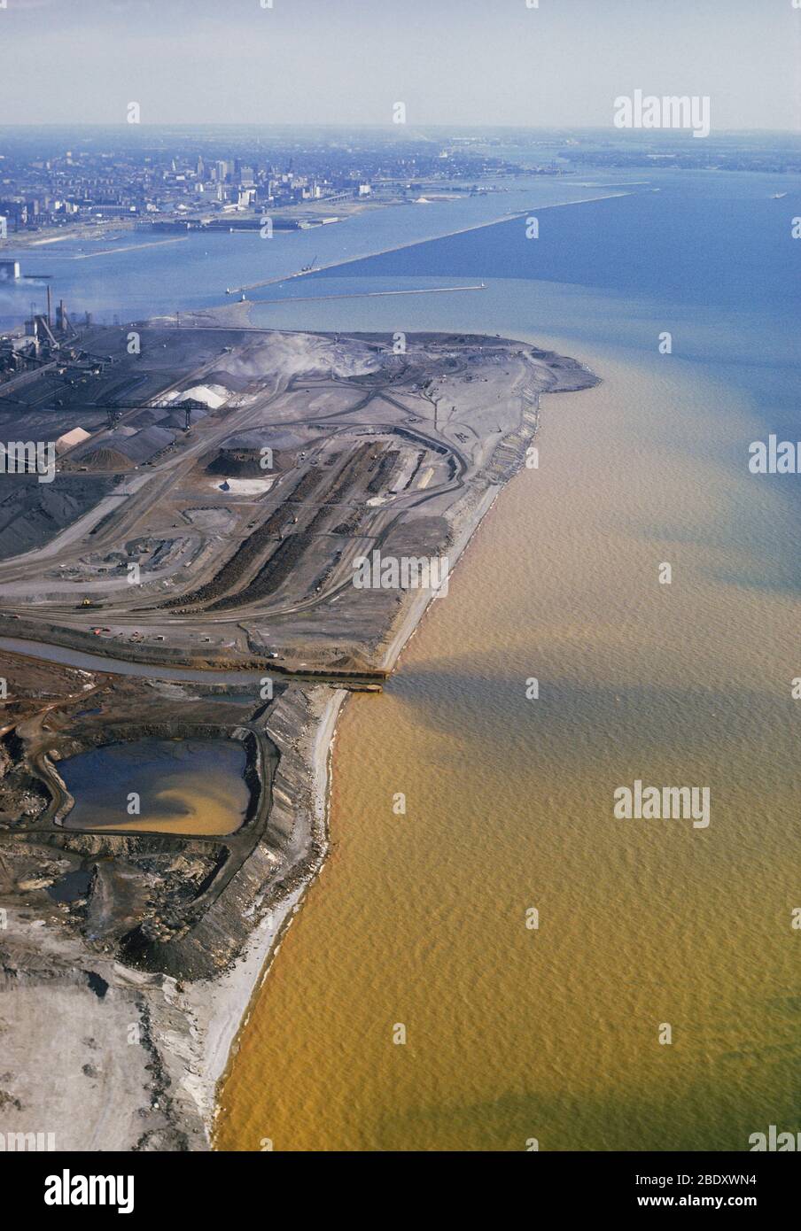 Lake Erie, Pollution Stock Photo - Alamy