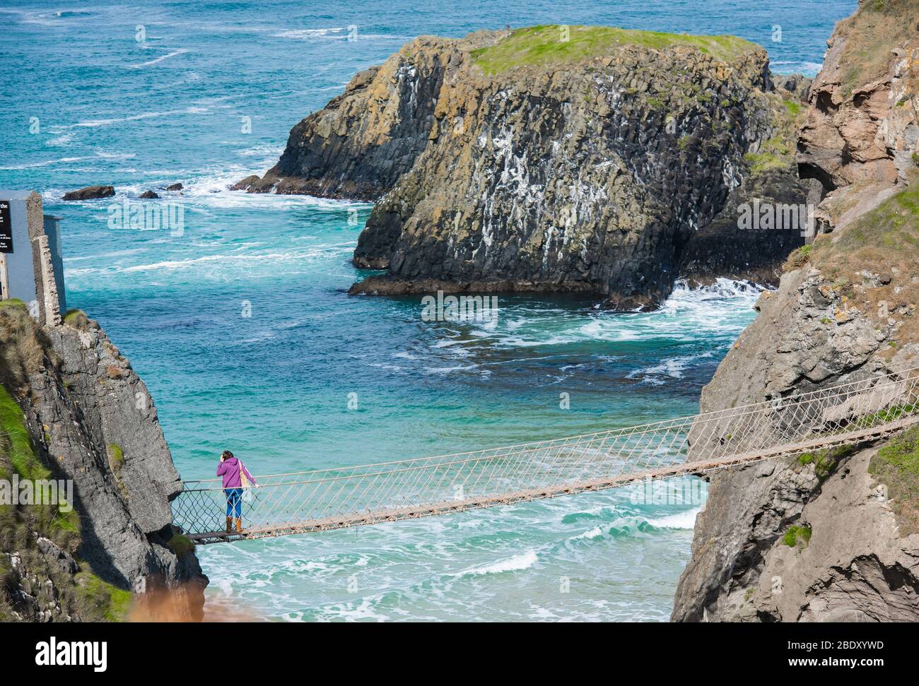Rope bridge in northern ireland hi-res stock photography and images - Alamy