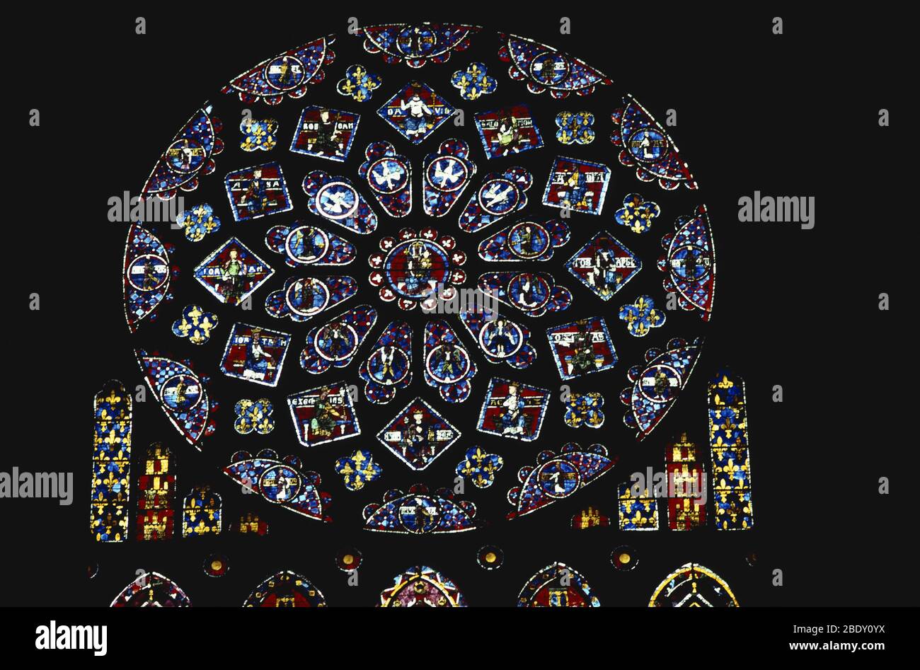 Chartres cathedral rose window hi-res stock photography and images - Alamy