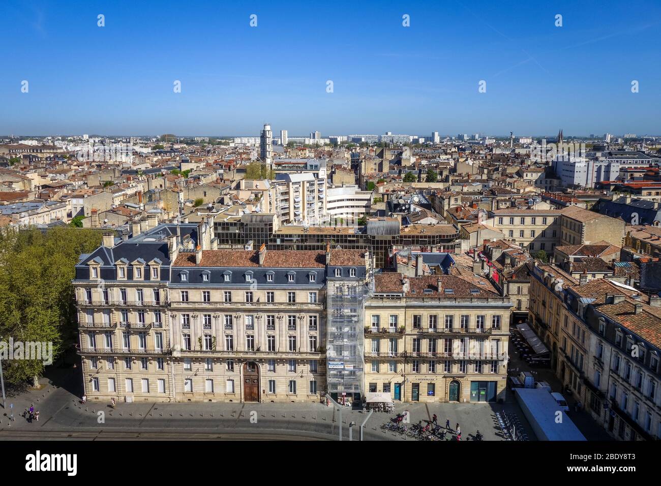 Bordeaux france city aerial hi-res stock photography and images - Alamy