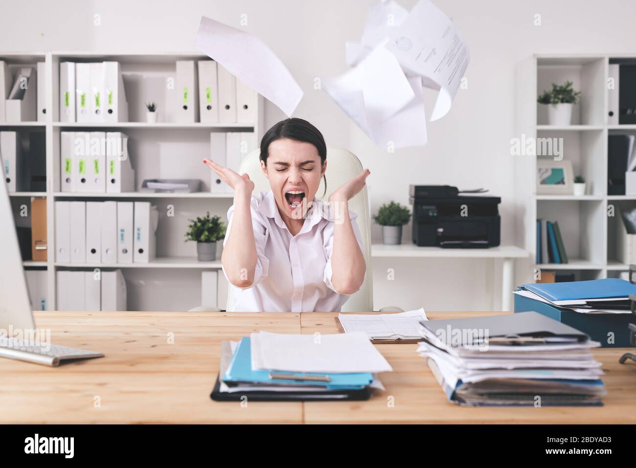 Work with documents hi-res stock photography and images - Alamy