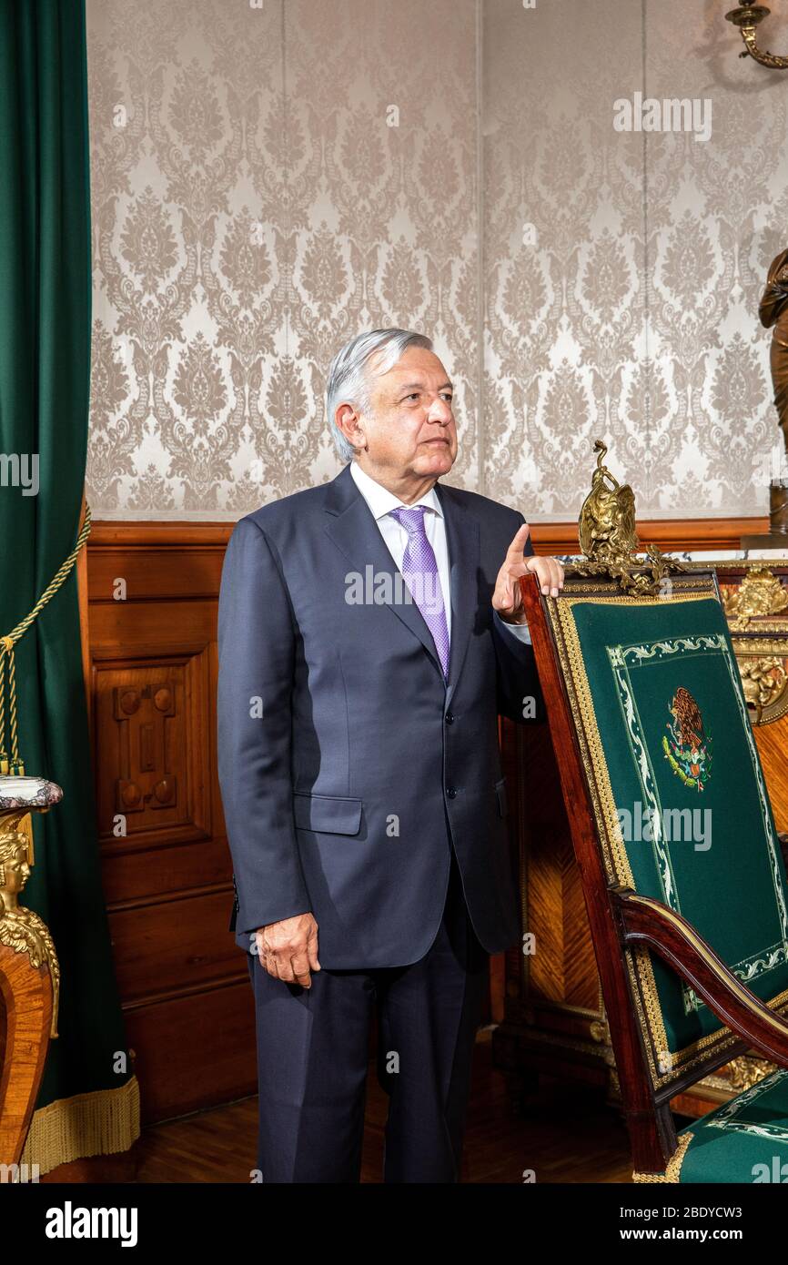 Amlo portrait hi-res stock photography and images - Alamy