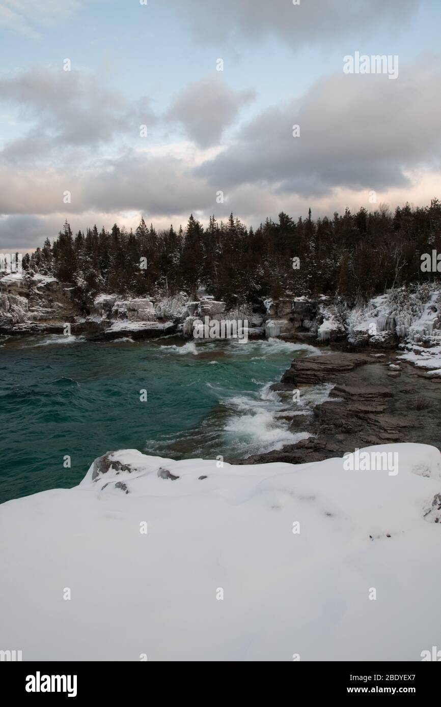 Bruce Peninsula National Park The Grotto & Indian Head Cove Fathon Five ...