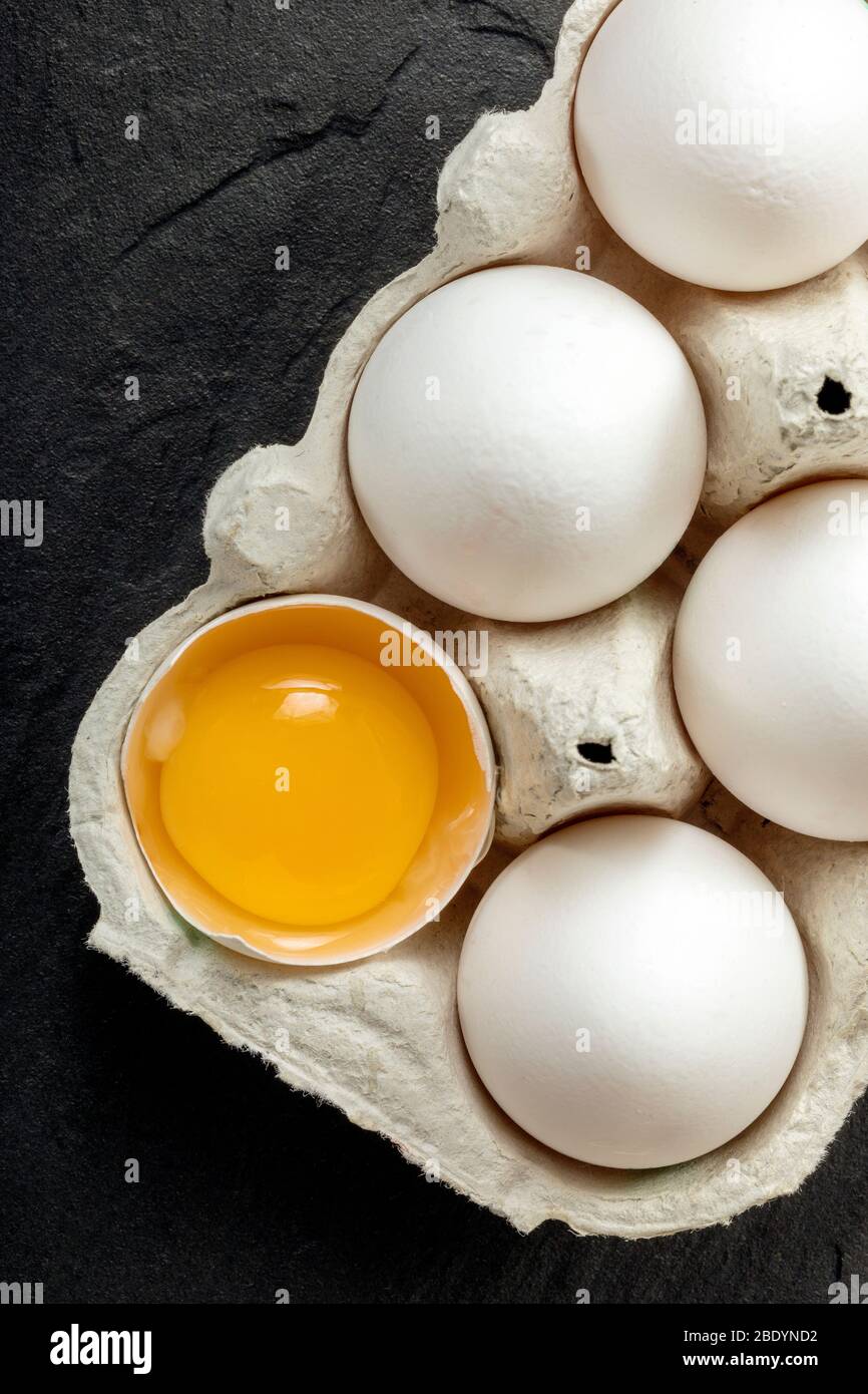 Eggs packaging hi-res stock photography and images - Alamy