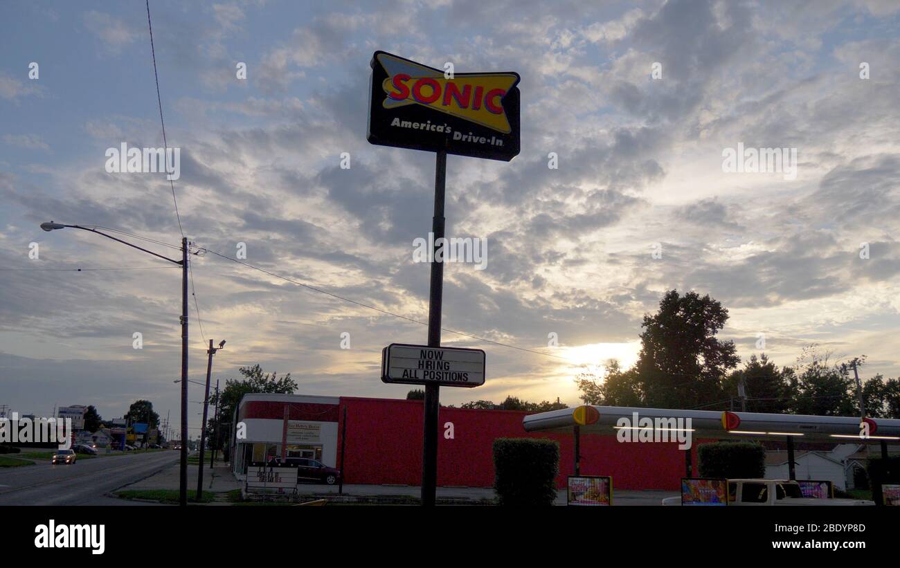 Sonic Drive In Drive Thru High Resolution Stock Photography and Images ...