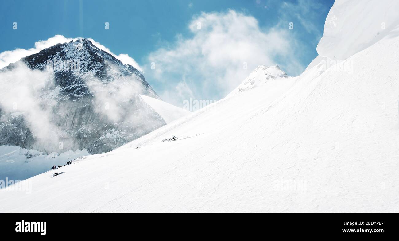 Zero slope hi-res stock photography and images - Alamy