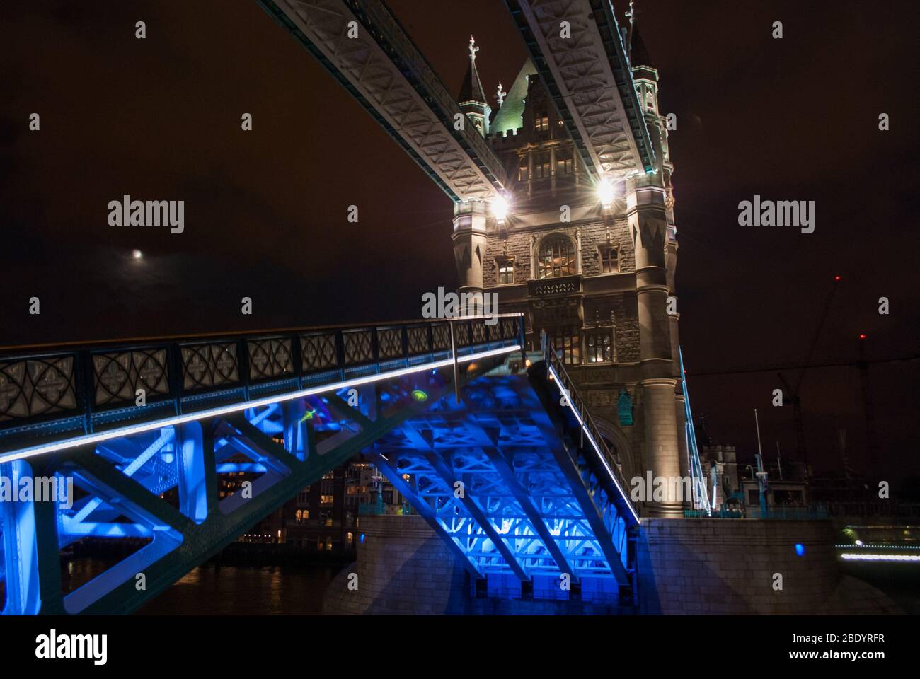 Dusk Night Twilight Tower Bridge Bascule Suspension Bridge, London, SE1 ...