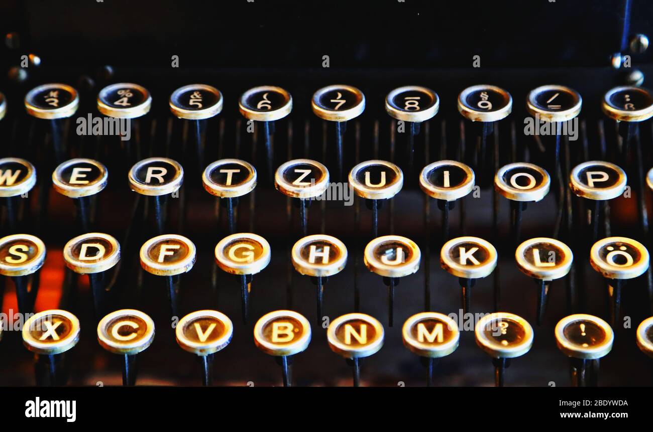 old typwriter keyboard Stock Photo - Alamy