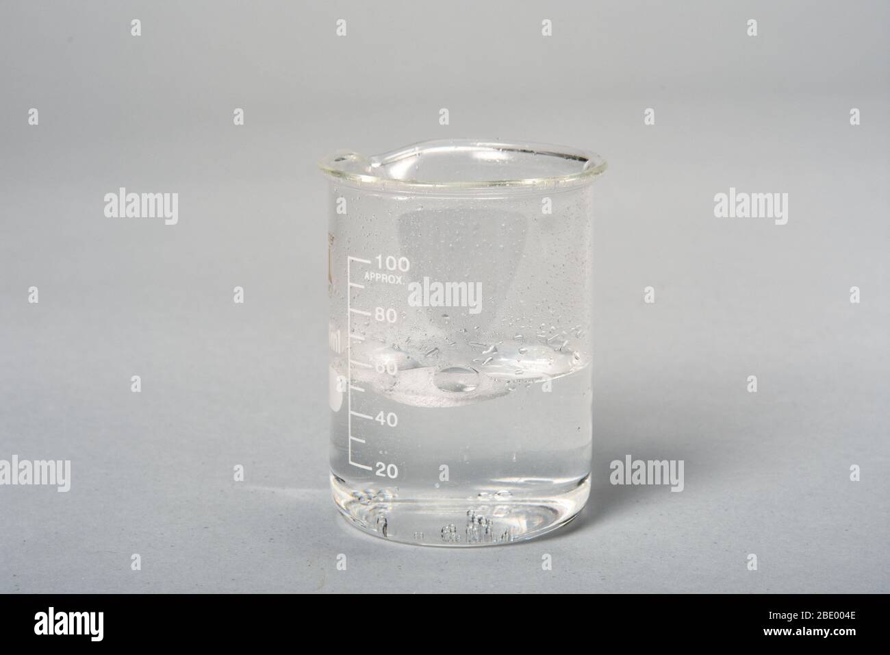 Magnesium hydrochloric acid reaction hi-res stock photography and ...