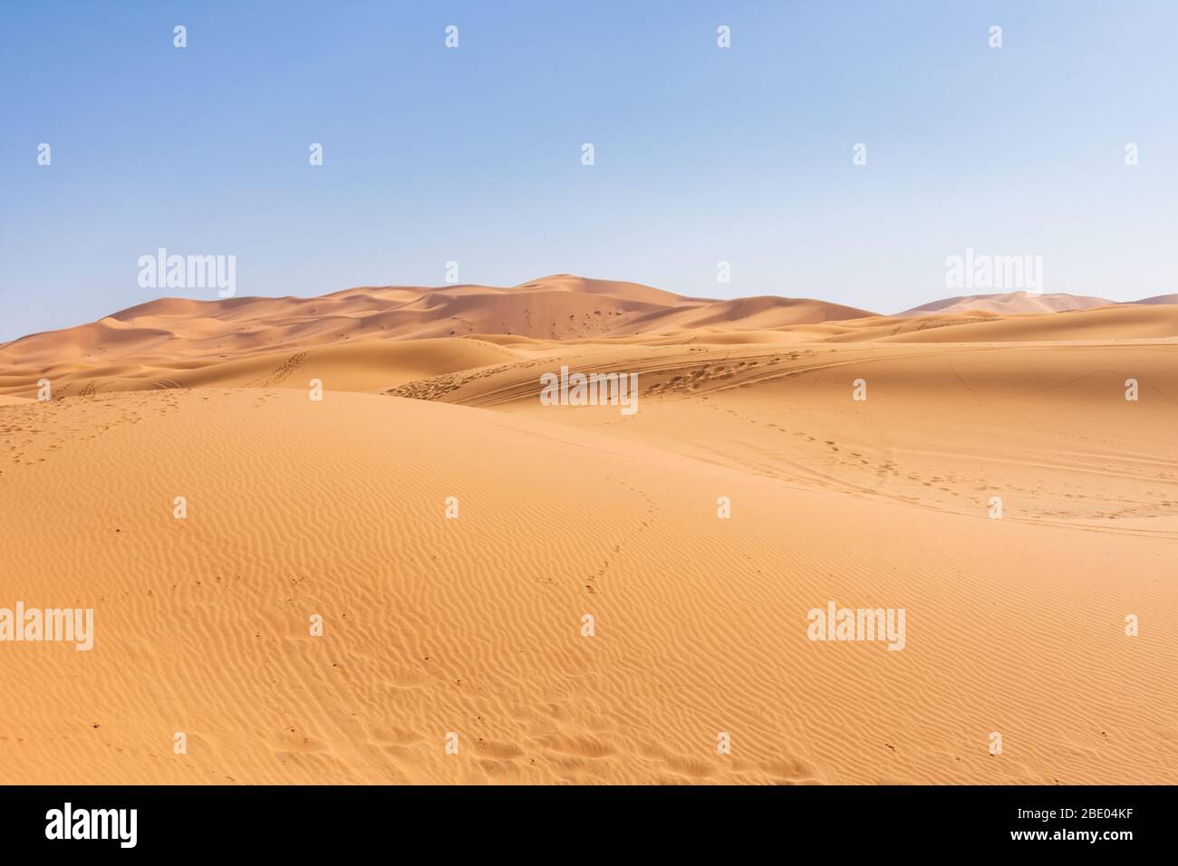 Beautiful scenery sahara desert in hi-res stock photography and images ...