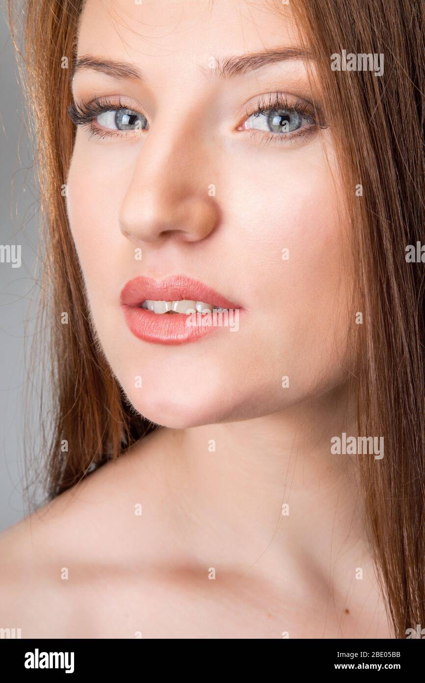 Woman beauty bold lips hi-res stock photography and images - Alamy