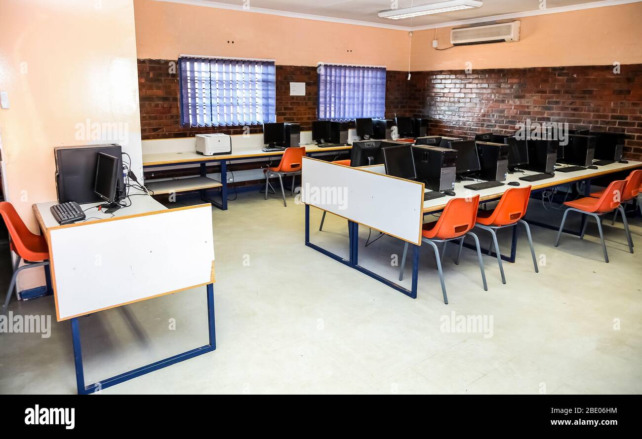 Africa learning center hi-res stock photography and images - Alamy