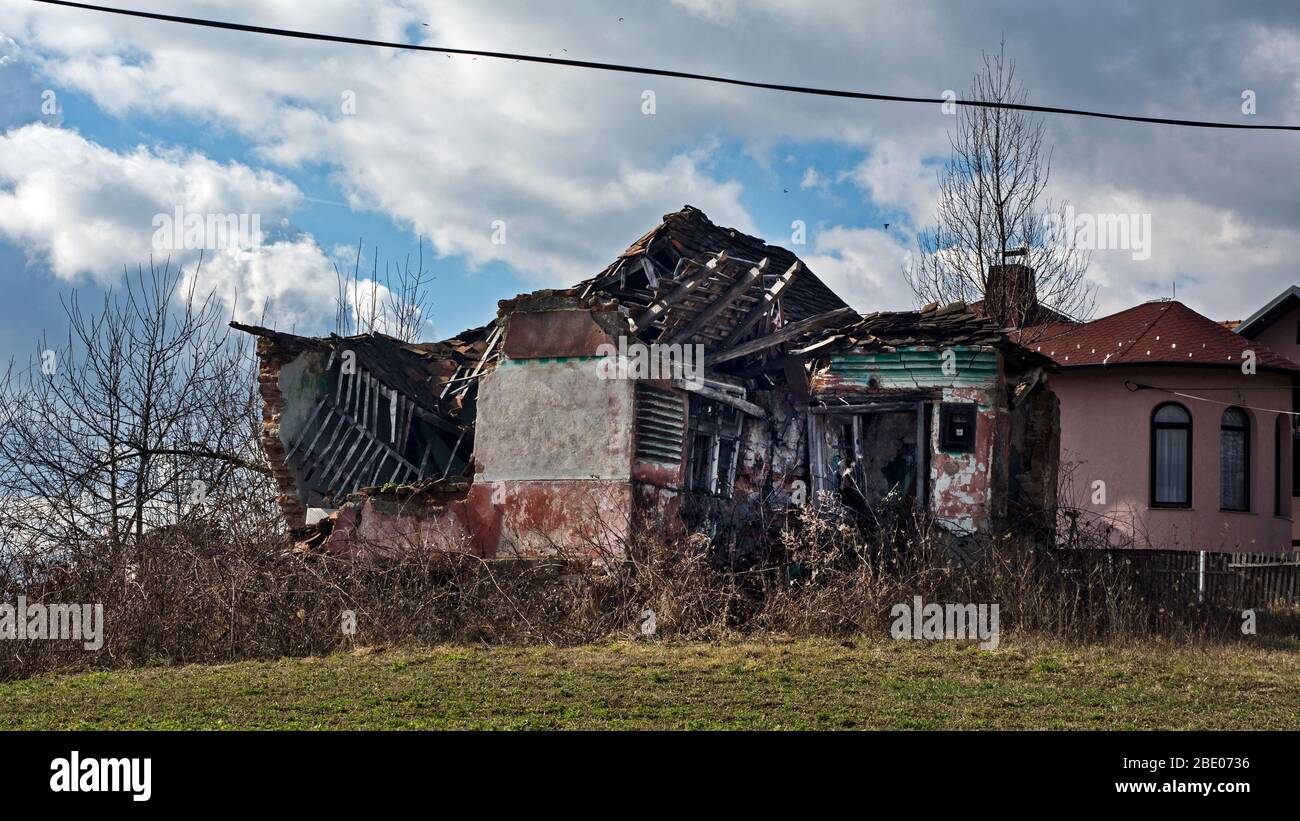Ruins of an old house that has collapsed due to deterioration Stock ...