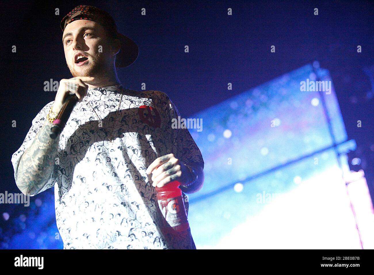 Weiner mediapunch hi-res stock photography and images - Alamy