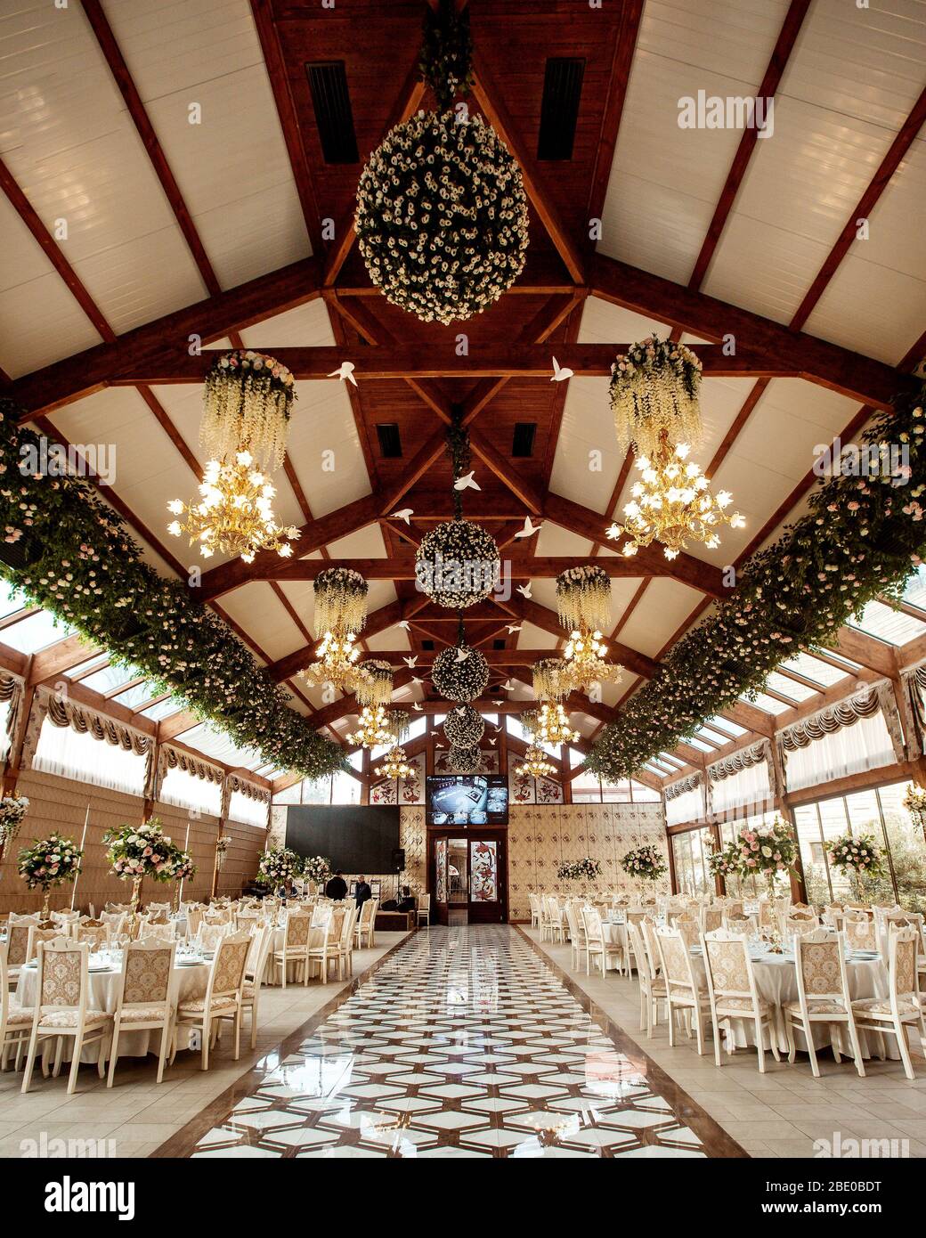 Professional latin and ballroom dancer hi-res stock photography and images - Alamy