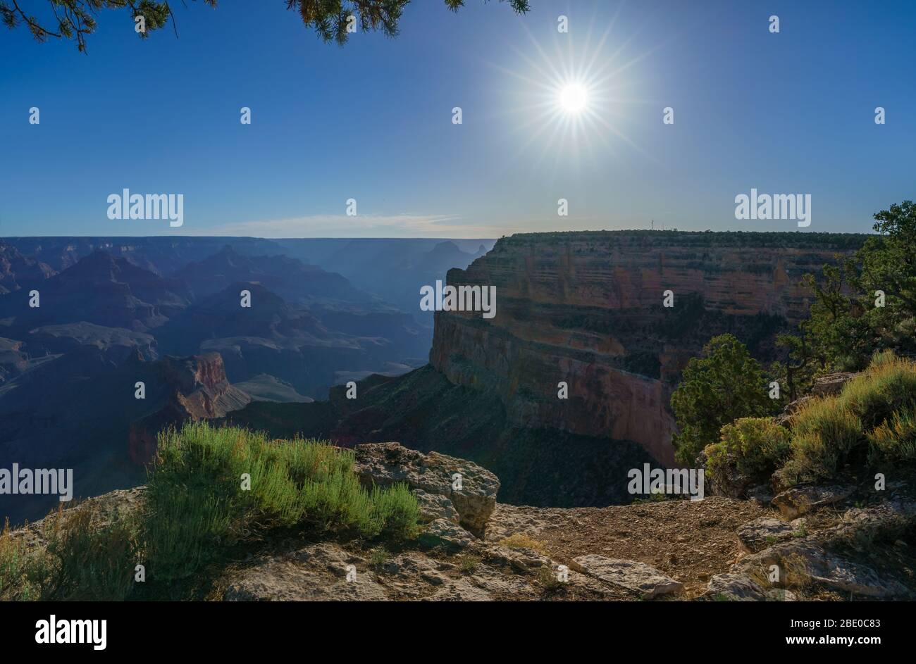 hiking the rim trail to mohave point at the south rim of grand canyon ...