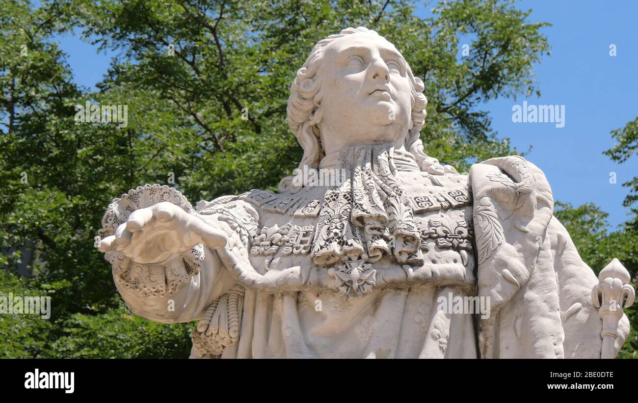 King Louis statue in Louisville - LOUISVILLE, UNITED STATES - JUNE 14 ...