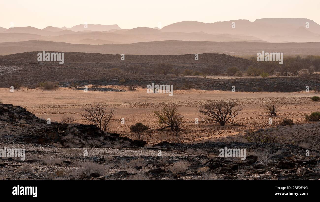 Namibian desert landscape hi-res stock photography and images - Alamy