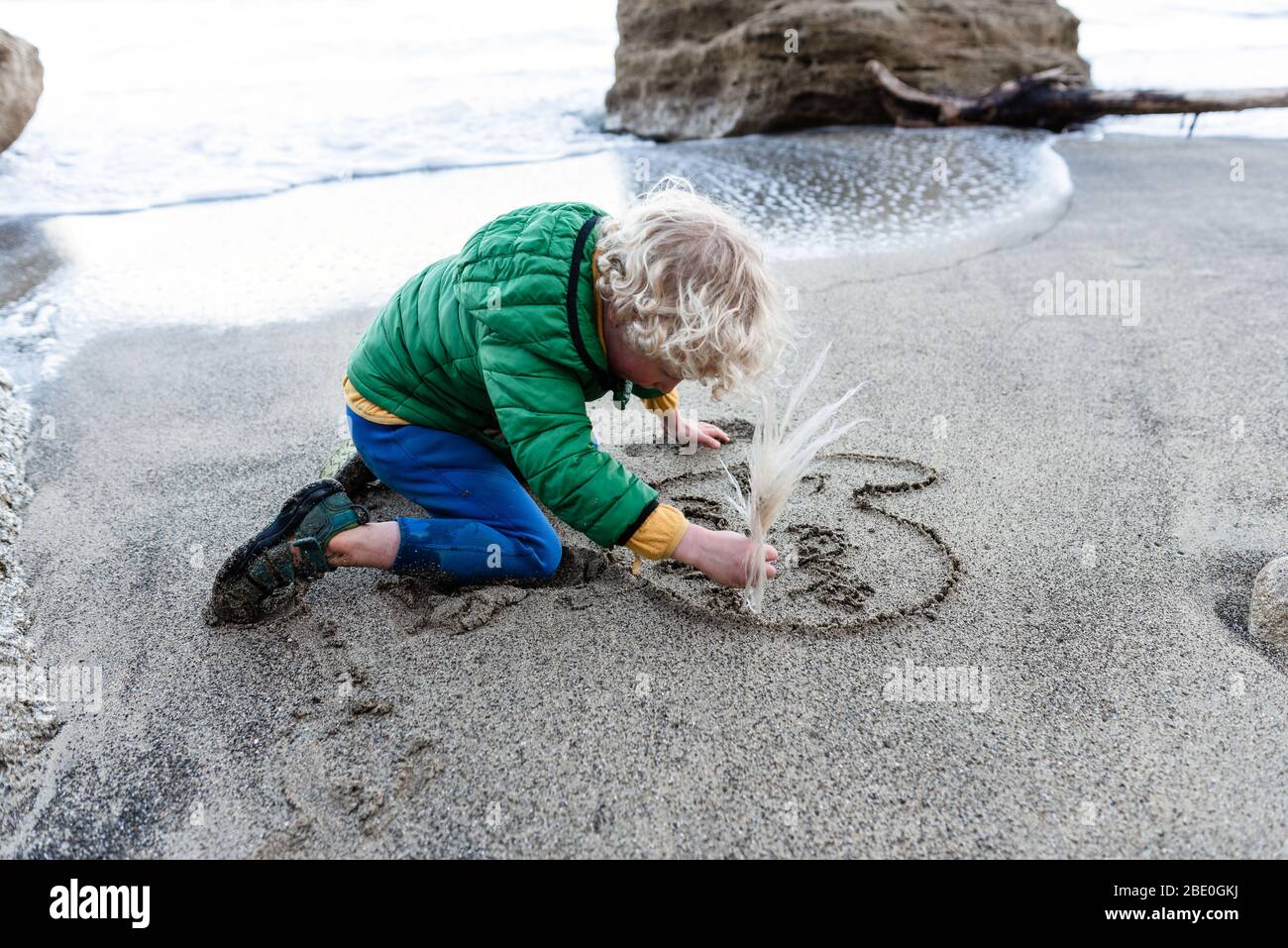 Writing in sand hi-res stock photography and images - Alamy