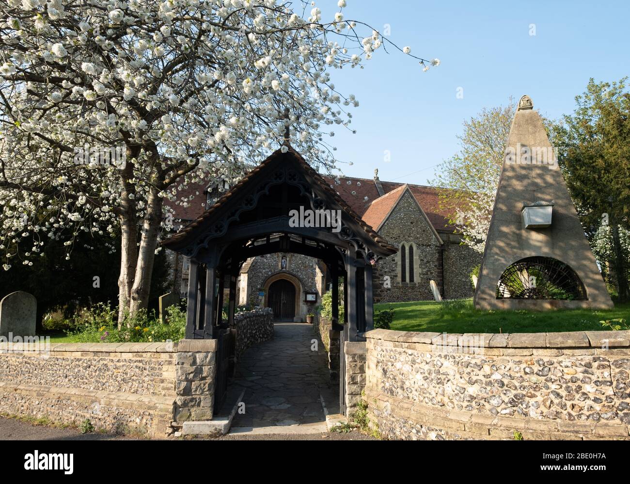 Pinner parish church hi-res stock photography and images - Alamy