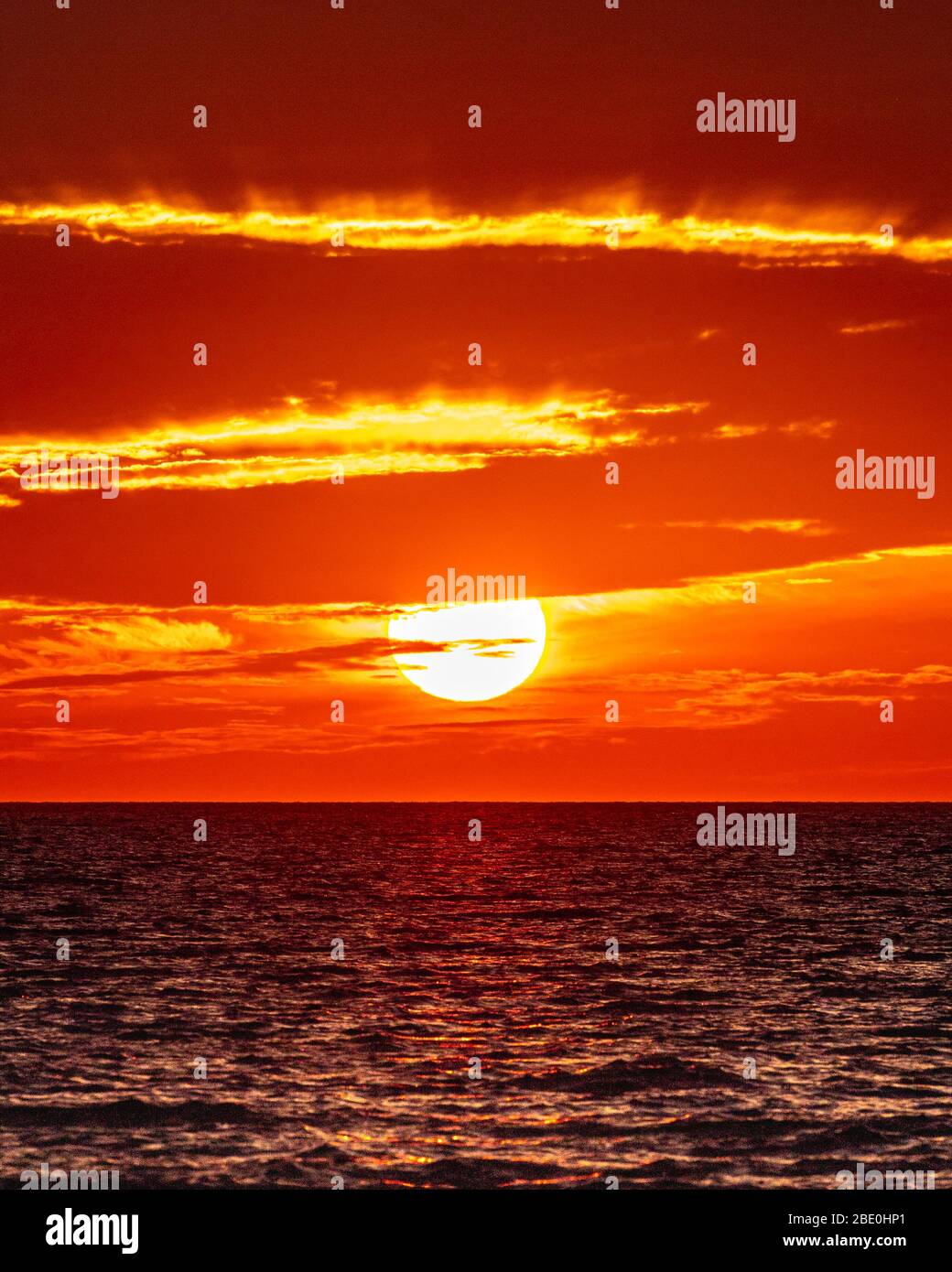 Clouds fire hi-res stock photography and images - Alamy