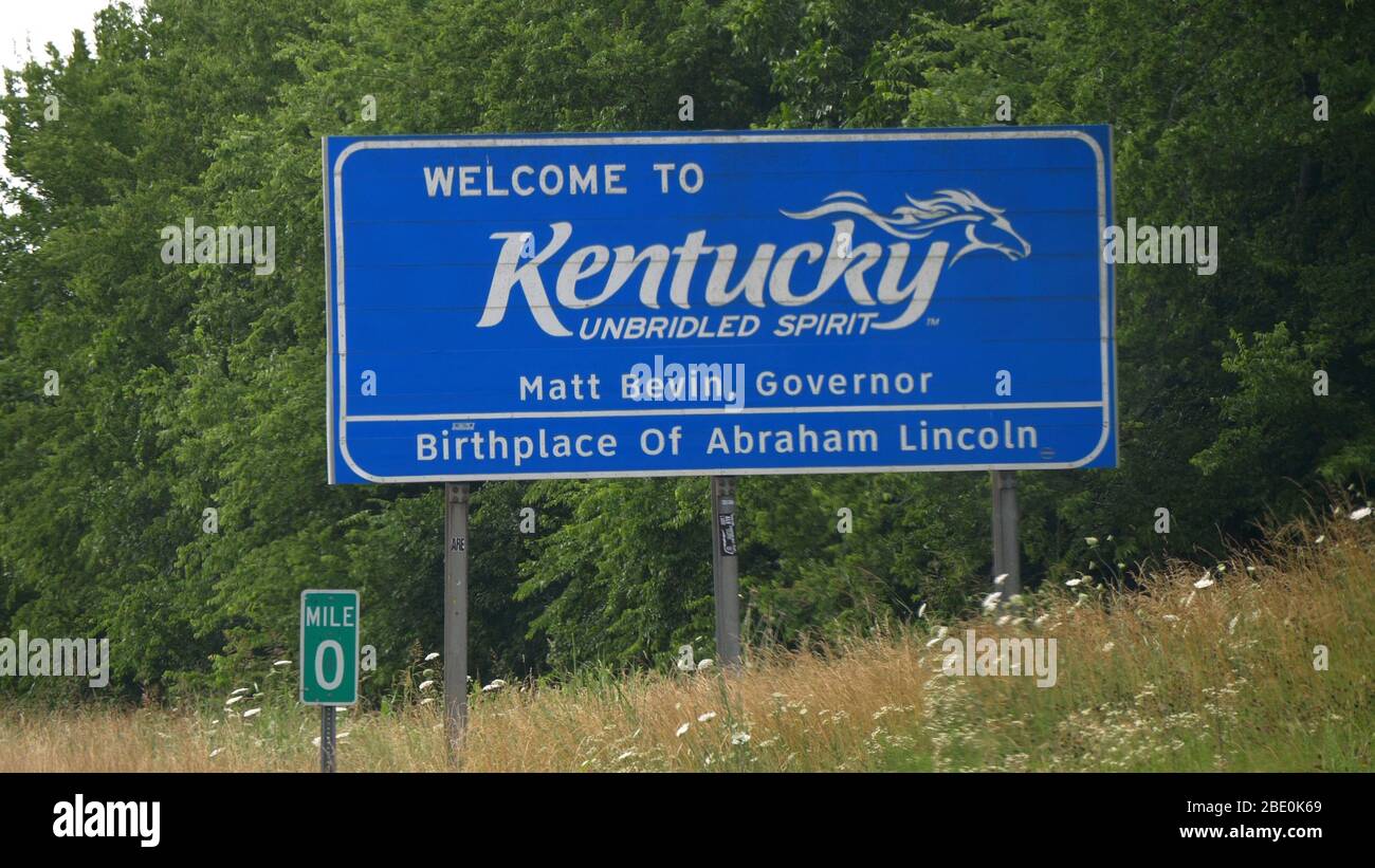 Kentucky Welcome sign at the road - LEIPERS FORK, UNITED STATES - JUNE ...