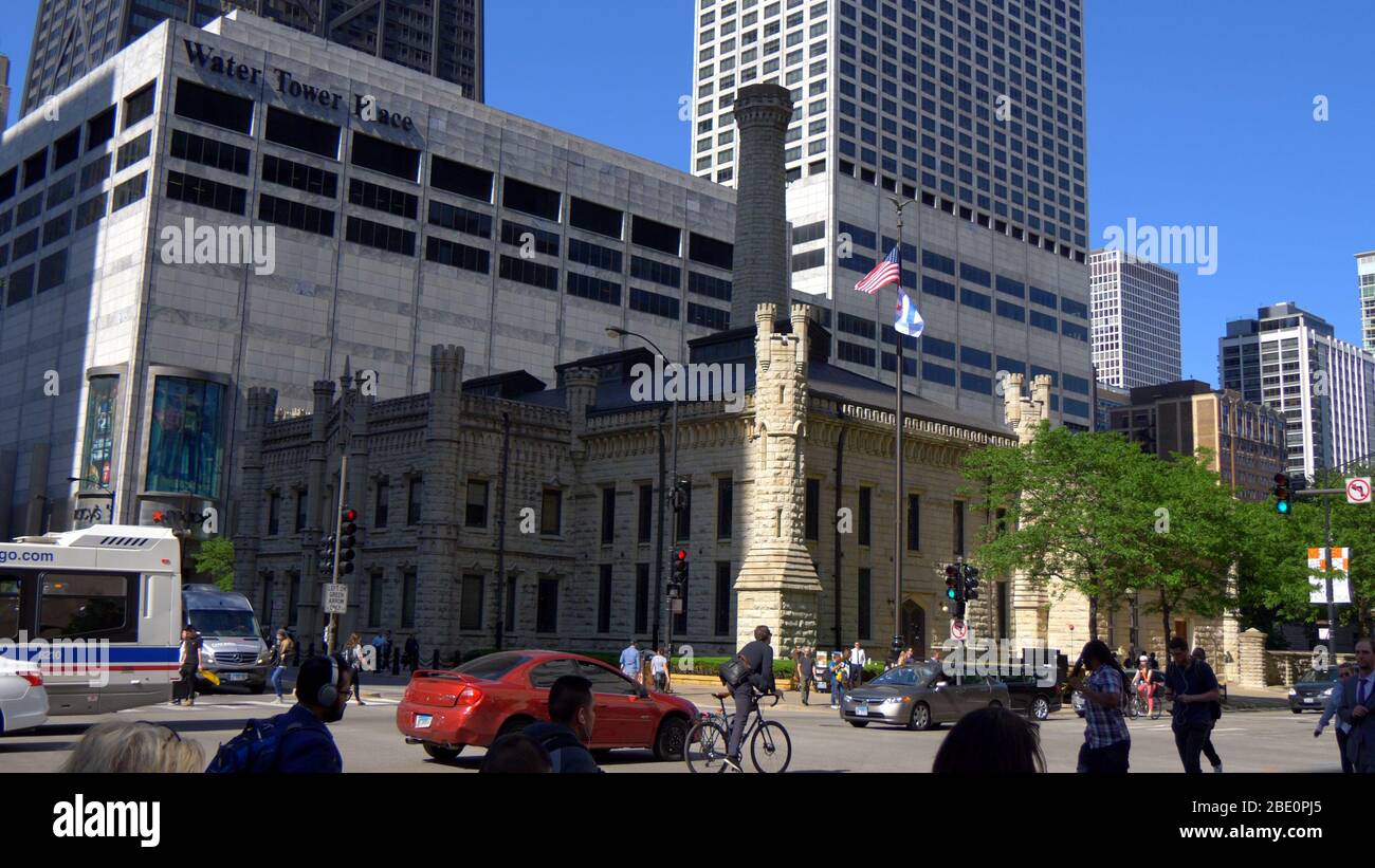Chicago street corner water works hi-res stock photography and images ...
